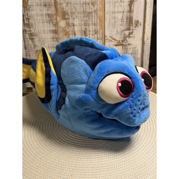 Disney | Toys | Disney Store Finding Dory Plush Stuffed Animal Toy 7 ...